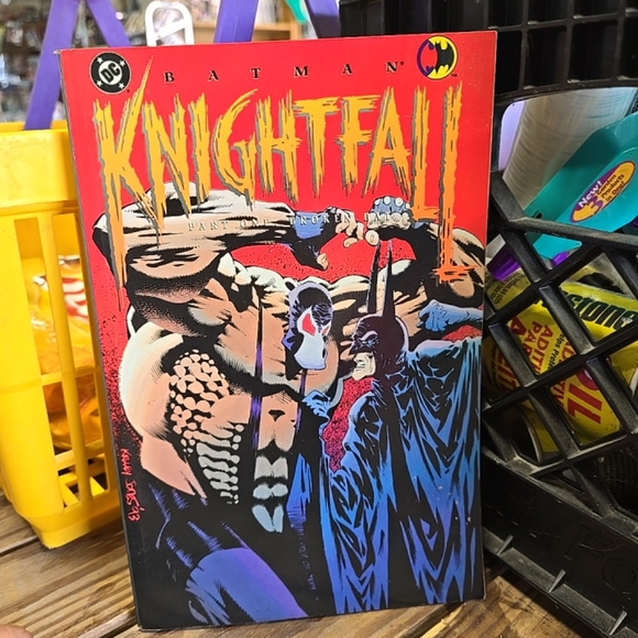 Other | 83524 Batman Knightfall Part One Broken Bat Dc Comics Black ...